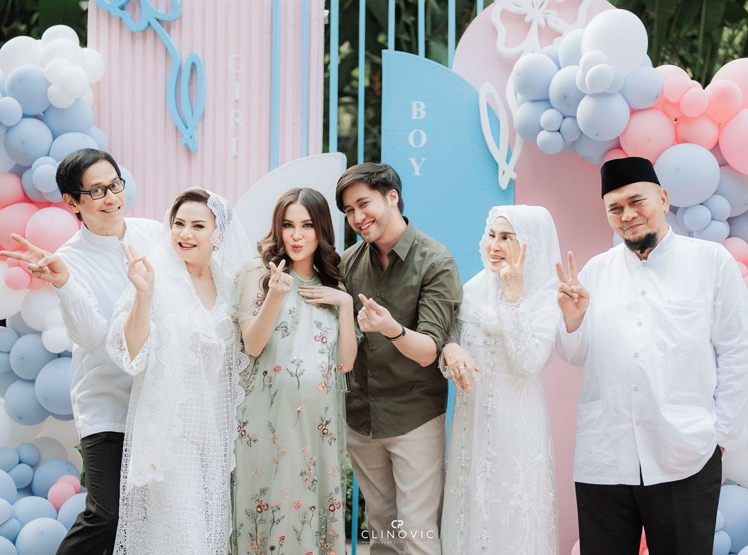 Gelar Gender Reveal, Kevin Aprilio dan Vicy Melanie Aka...